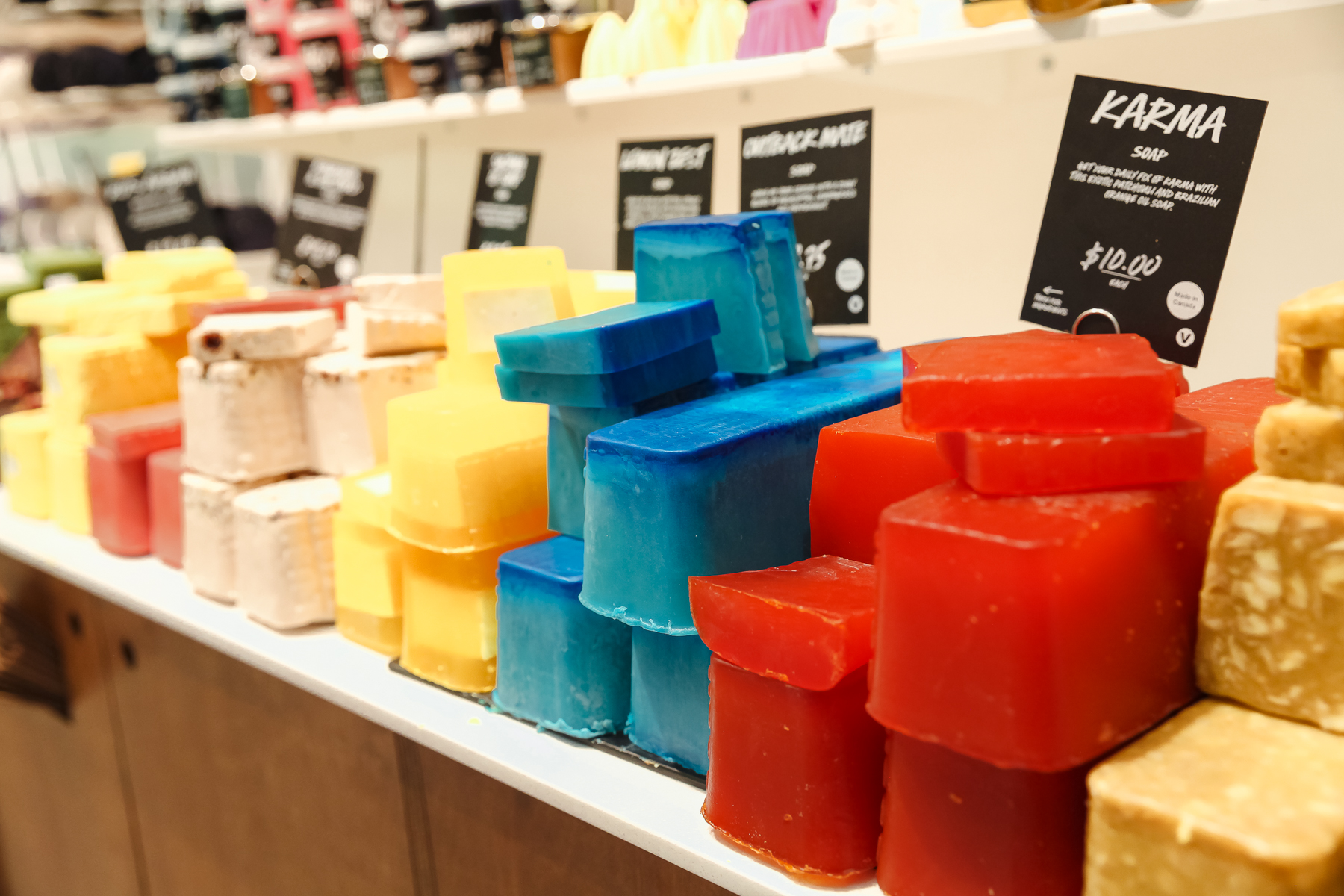 A Peek Inside | Lush Opens At Saddle Creek! - Saddle Creek