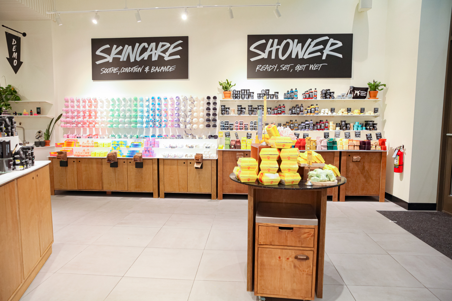 A Peek Inside | Lush Opens At Saddle Creek! - Saddle Creek